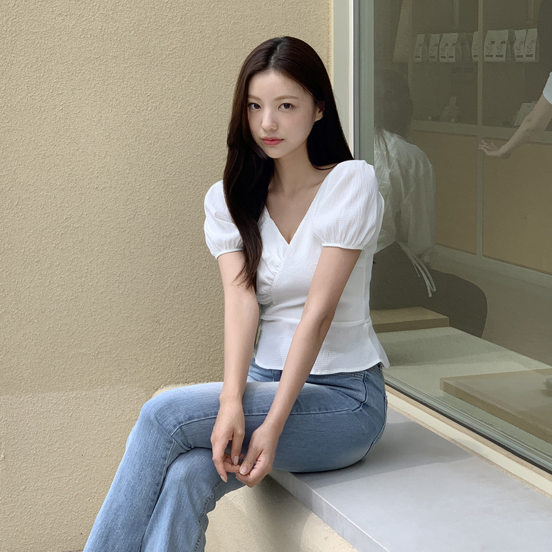 SBS15317 Vネックパフ袖ブラウス ブラウス - attrangs