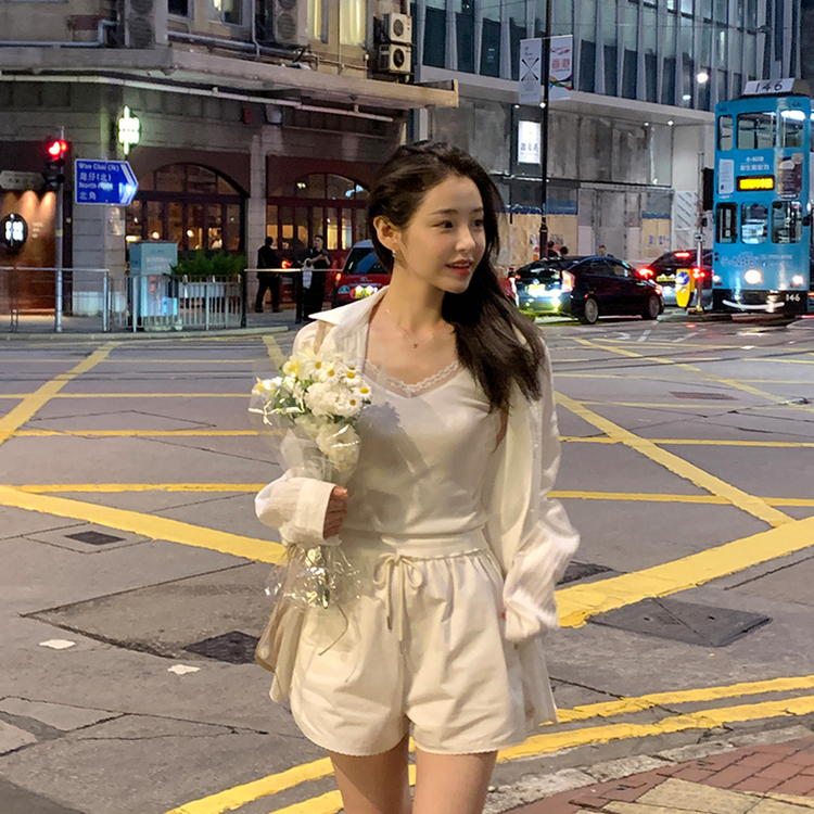 STS65684 (ストラップ調節可能) リリアン レース コットン Vネック キャミソール ノースリーブ - attrangs